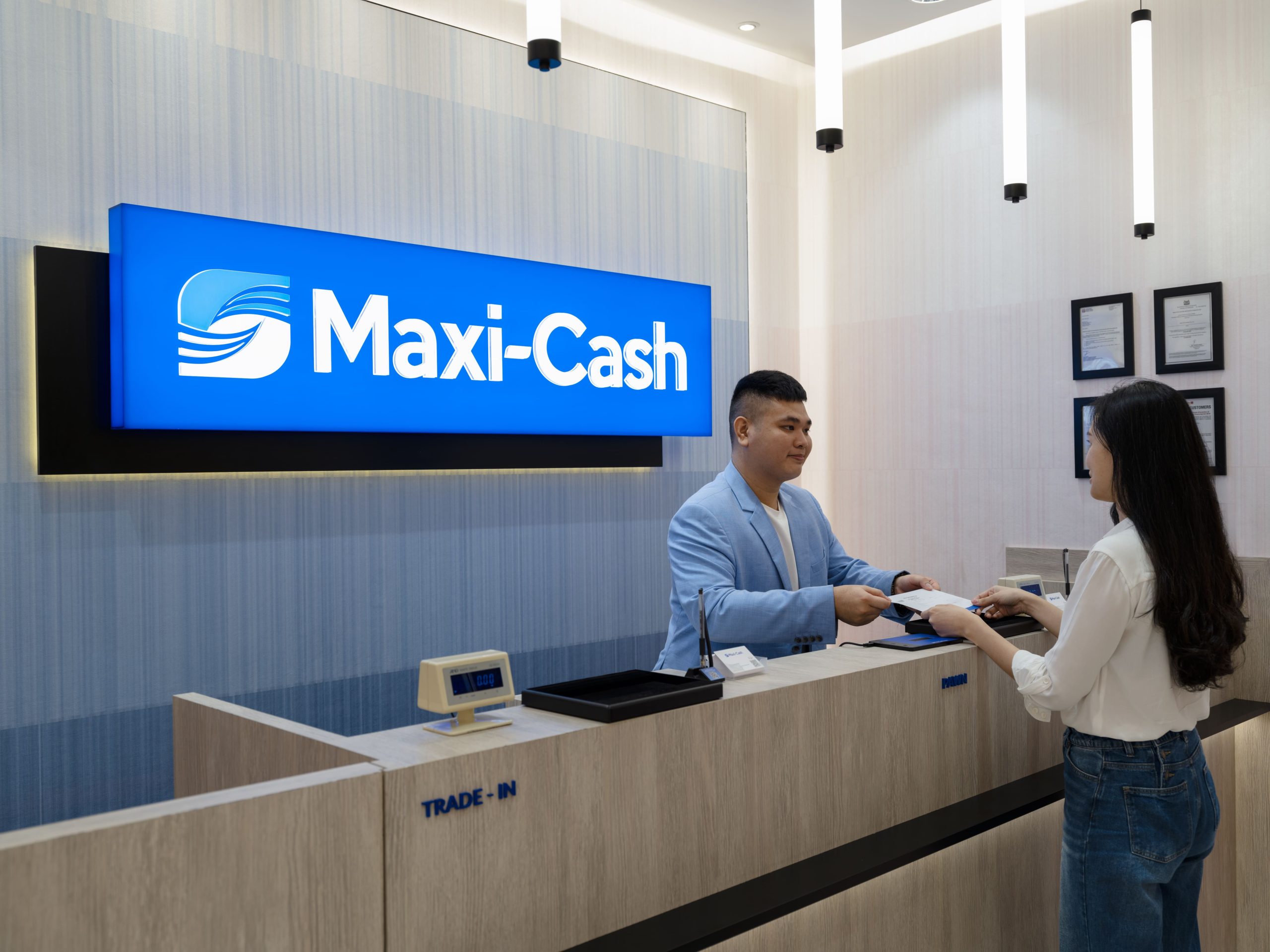 Pawn Shop Singapore - Pawn Online With Maxi-Cash